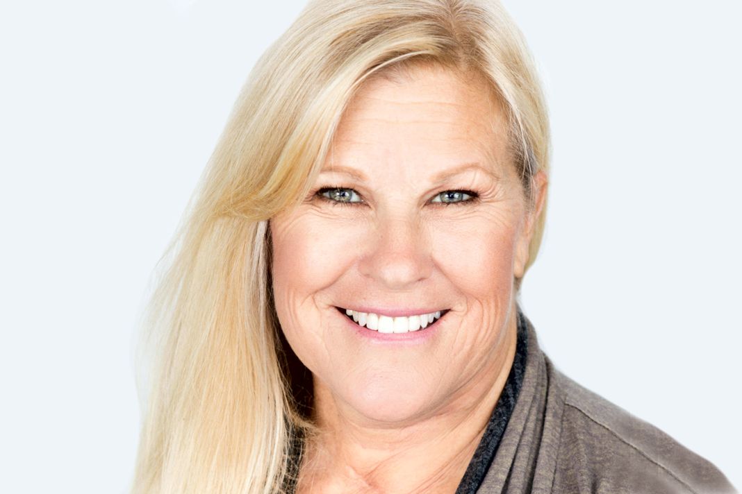 Joni Avery - Women In Stunts